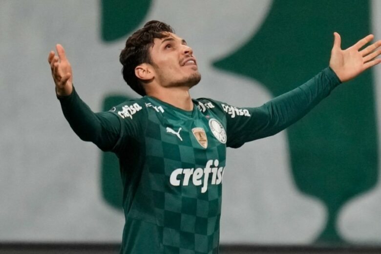 Raphael Veiga pode pintar nas próximas listas de Tite