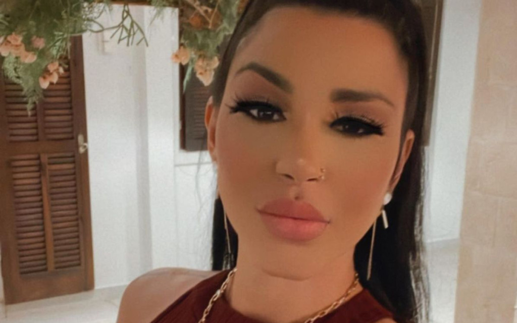 Após confirmar romance da filha com Adriano Imperador, Jenny Miranda ...