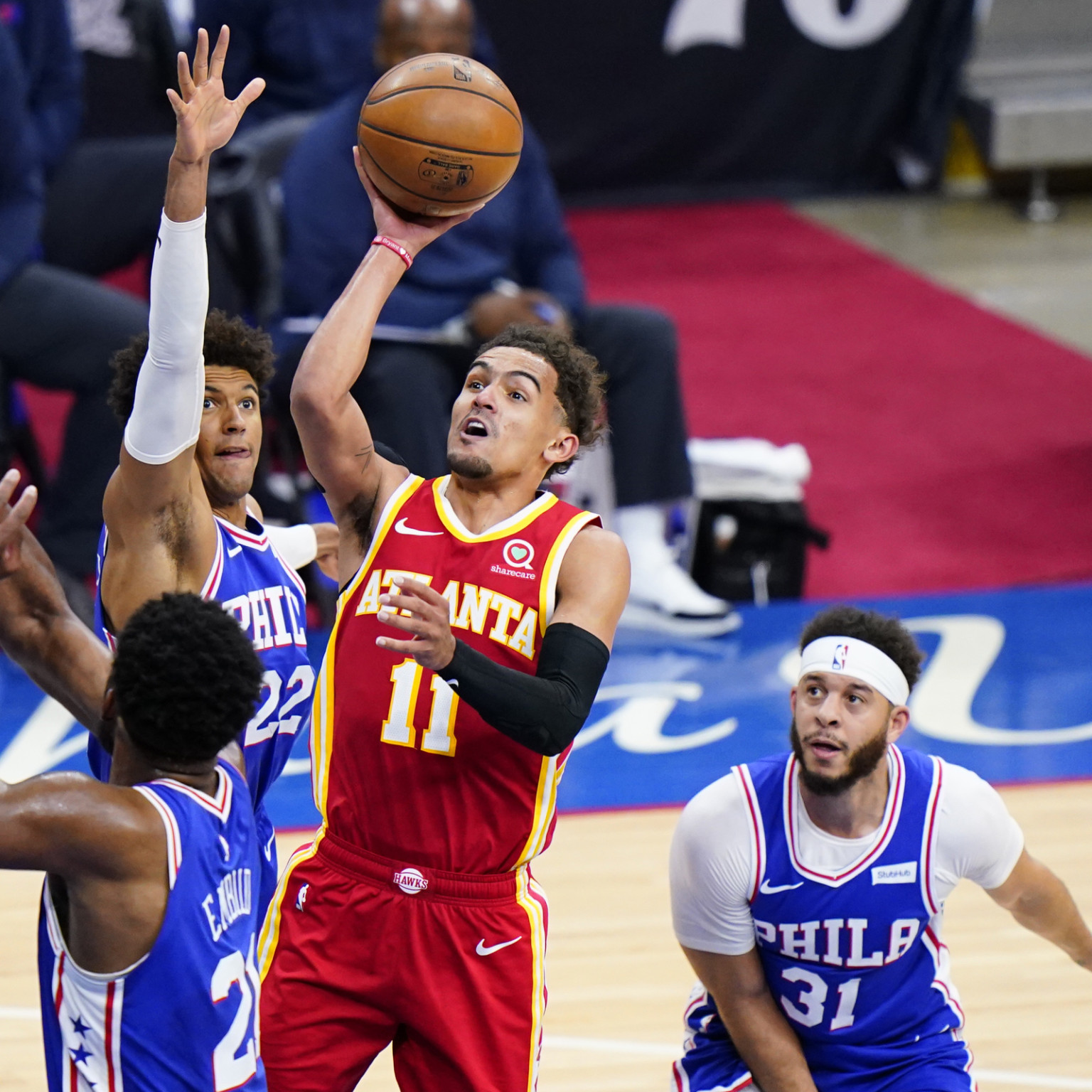 Melhores Momentos de Hawks x 76ers: Em noite de Trae Young, Hawks vence ...